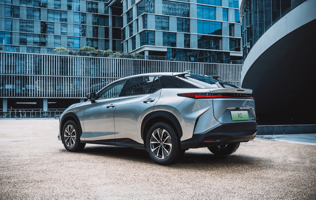 Lexus RZ | 100% elektrisk | Lexus Danmark